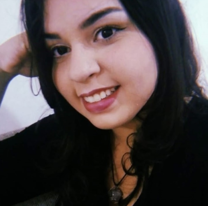 Currículo Aline Torres Guimarães